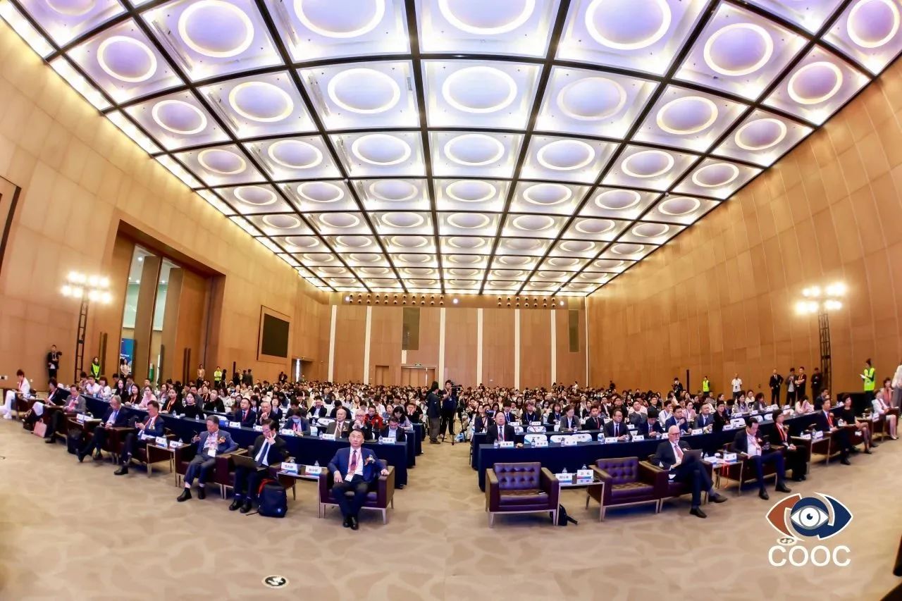 AI Pioneers the Future of Ophthalmology: BigVision Medical Shines at COOC 2025 – Big Vision